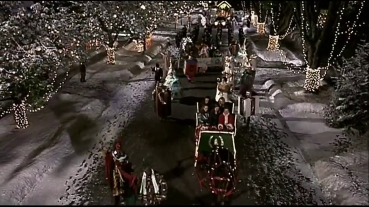 My favorite review footage scene from I'll Be Home For Christmas (1998 ...