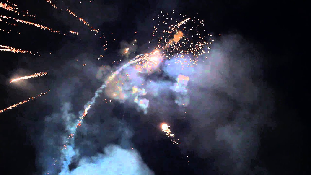 Fireworks 2015 - 36 Shot Titanium Salute Cake - YouTube