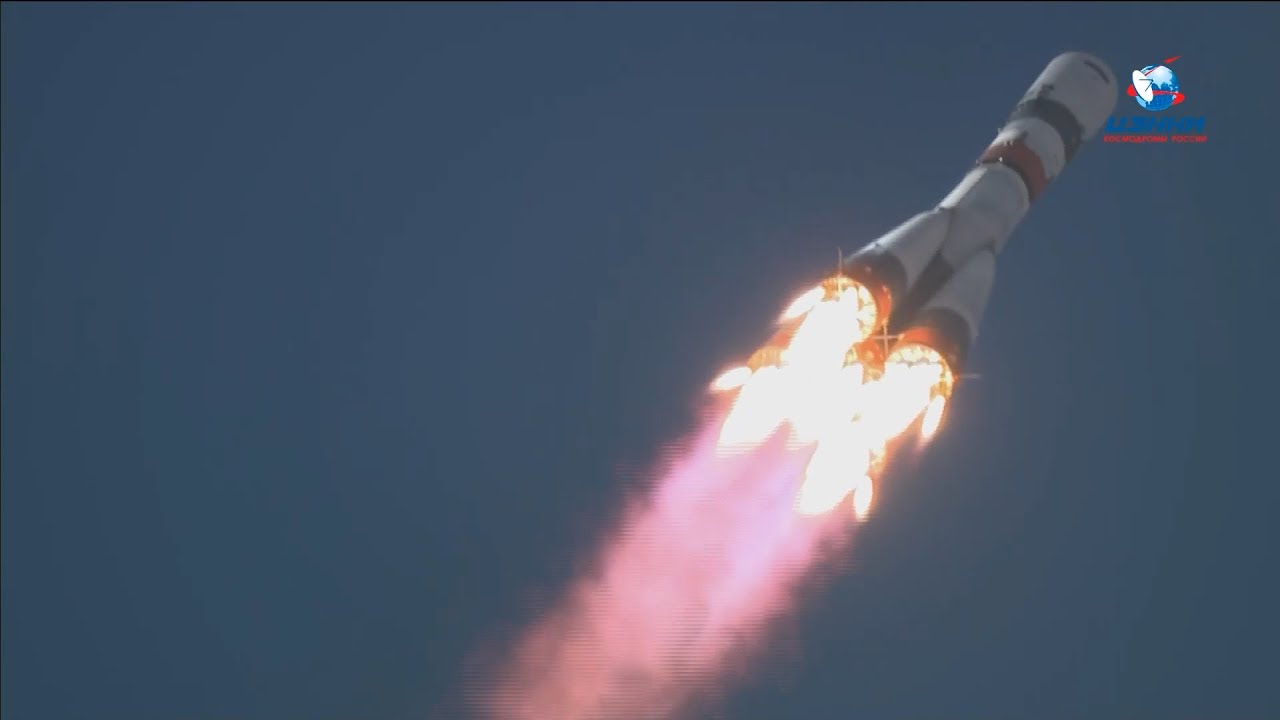 Rakaman liputan pelancaran roket Soyuz 2.1a dan kapal angkasa kargo ...