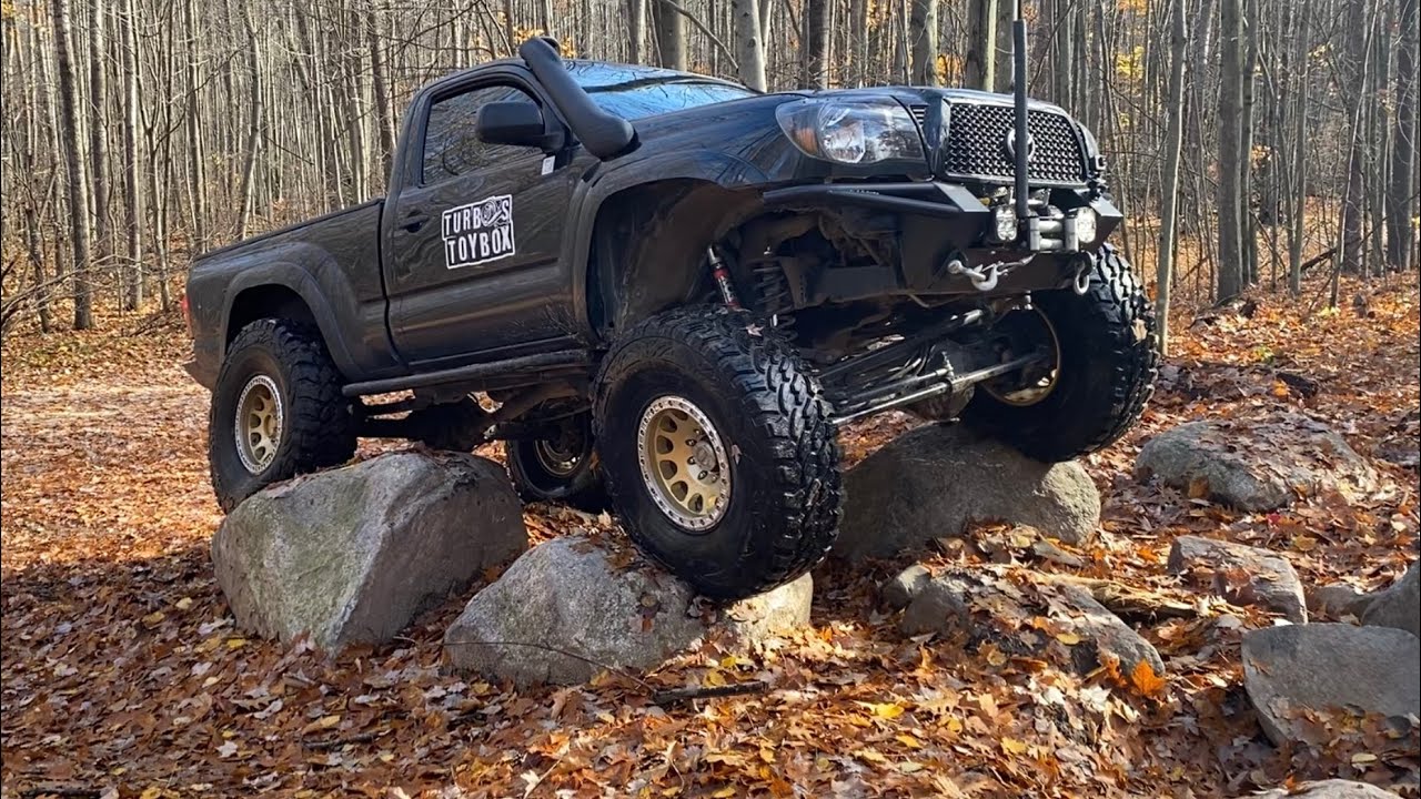 Rocks & Valleys off-road park fun! - YouTube