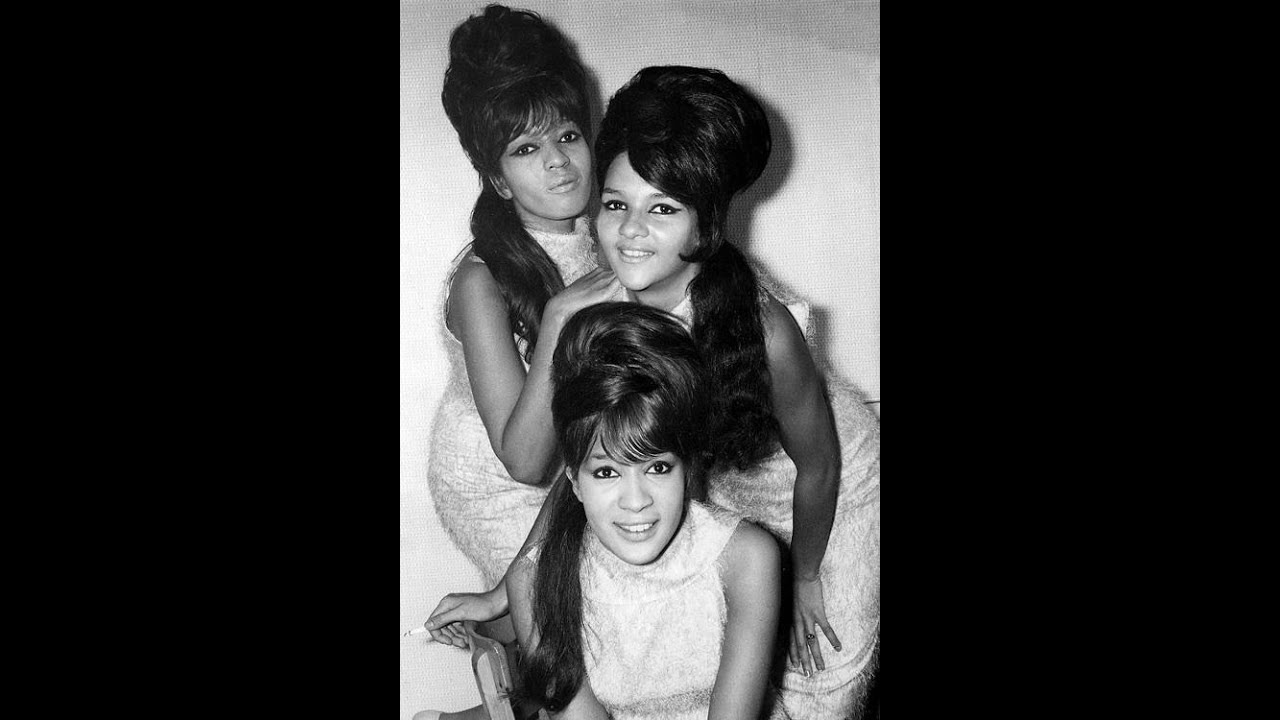 Be My Baby_Ronettes (In New Stereo Sound_3 & 1) 1963 #2 - YouTube