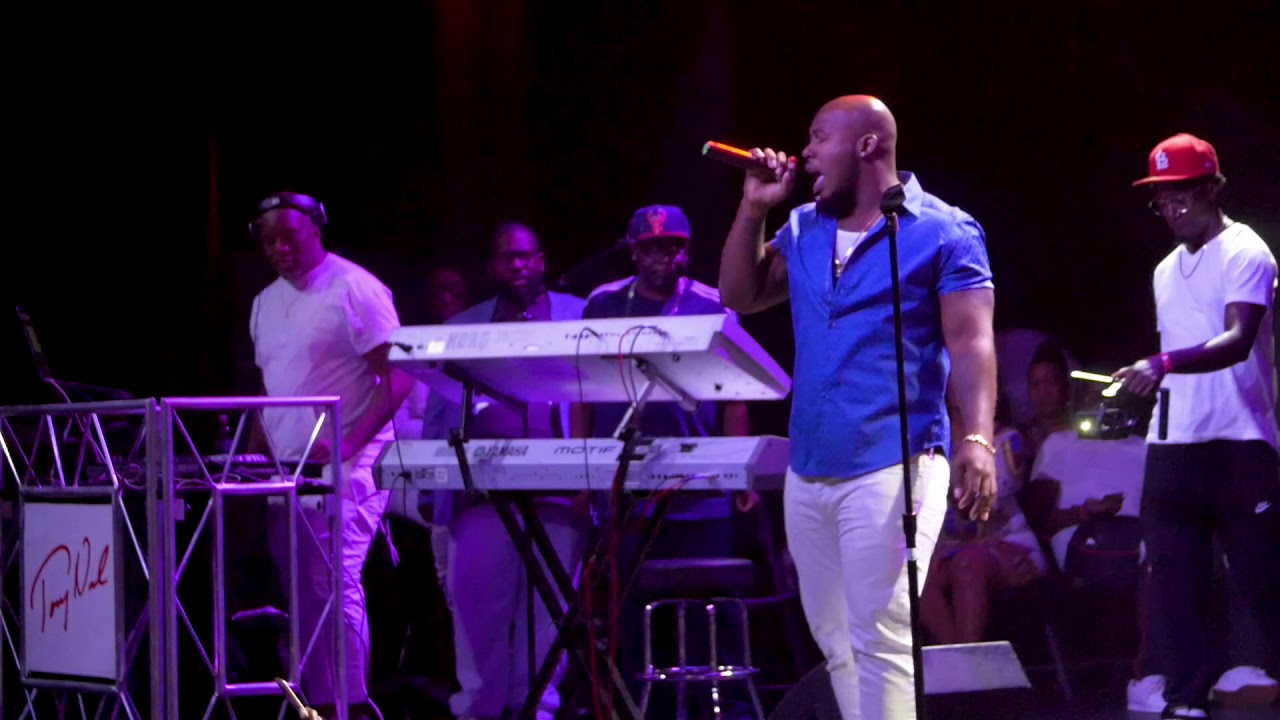 Trav Falcone performs at Tony Neal's One Night Stand - YouTube
