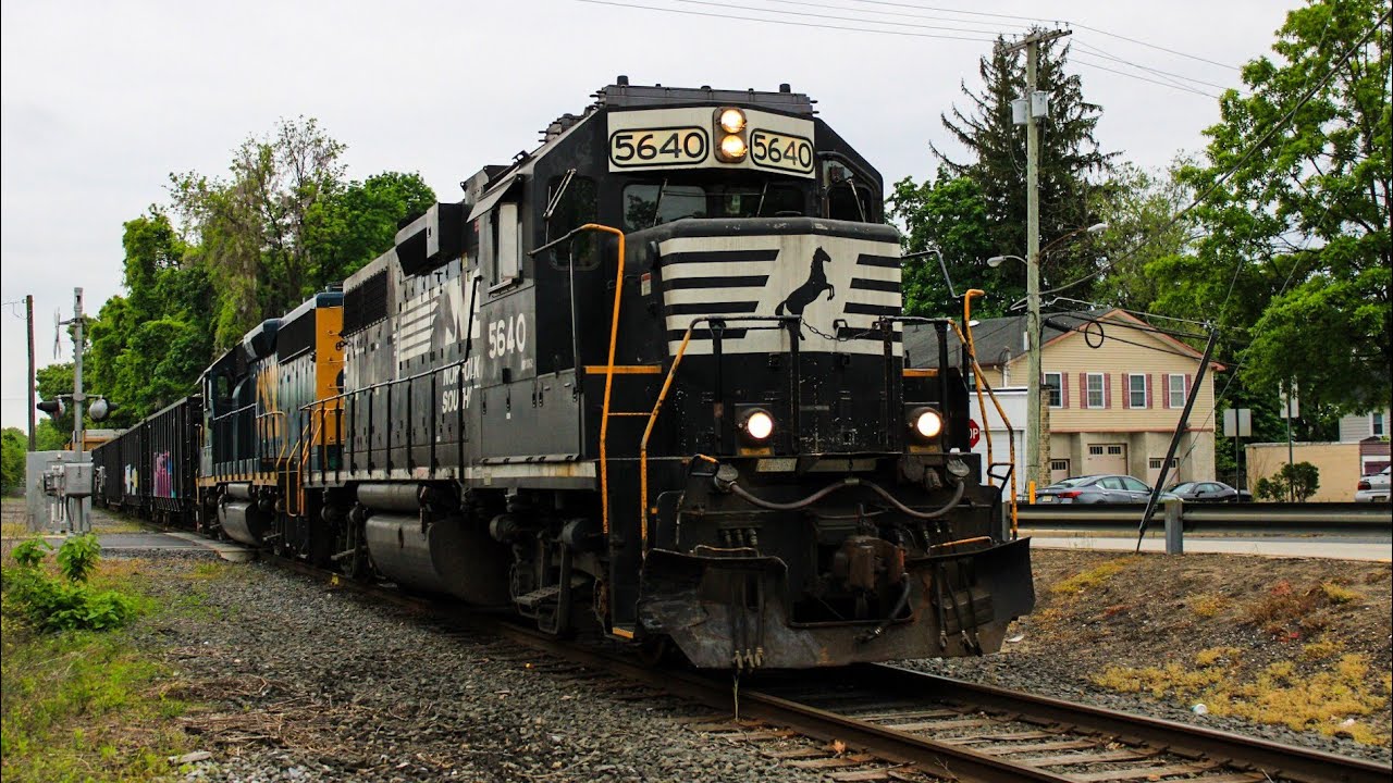 NS 5640/CSX 6971 Lead Conrail MI-61 Northbound on 5/6/24 - YouTube