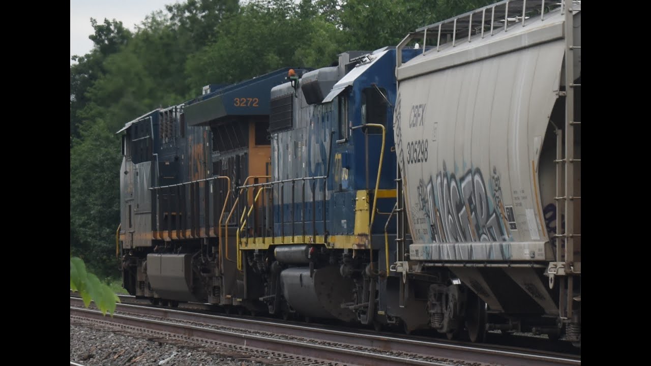 Rare old CSX YN2 EMD GP38-2 trails on CSX M634 at QD 9.4. - YouTube