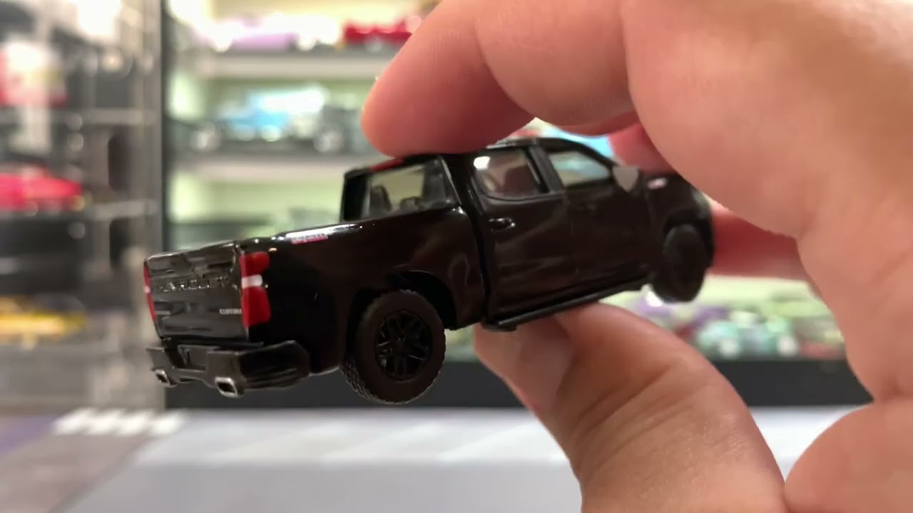 Auto World 2020 Chevy Silverado ZL1 LT Trail Boss Black 1:64 - YouTube