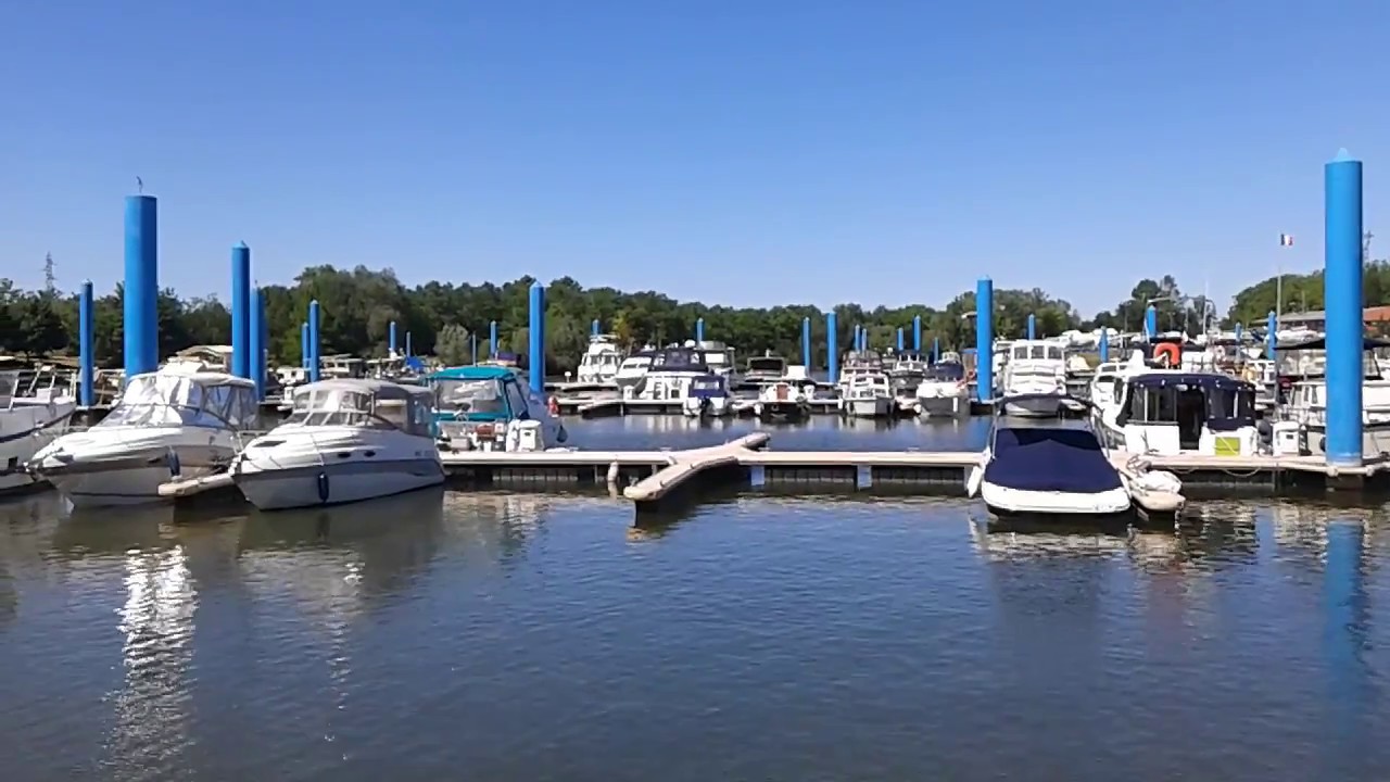 Port-de-Mâcon - YouTube