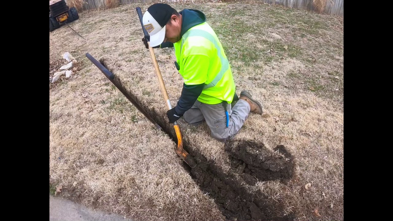 Comcast Construction Crew. - YouTube