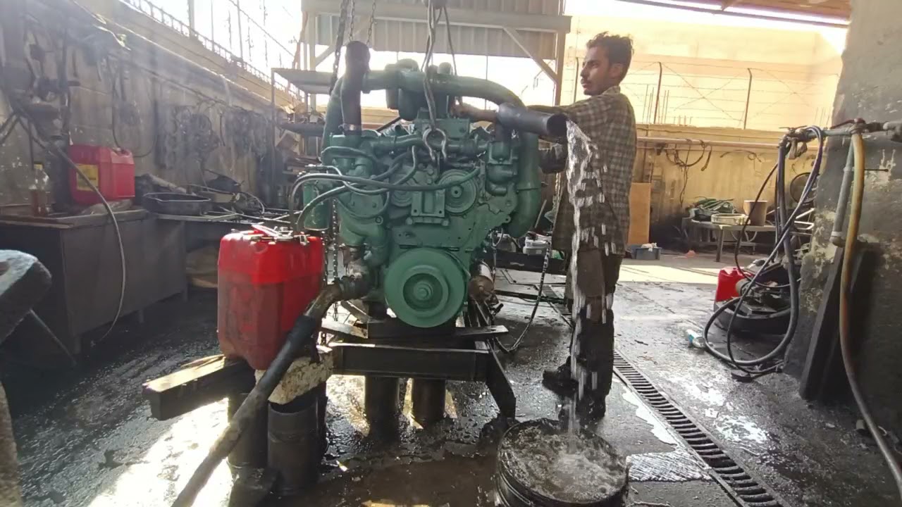 Highest specs Detroit Diesel 8V92 - YouTube