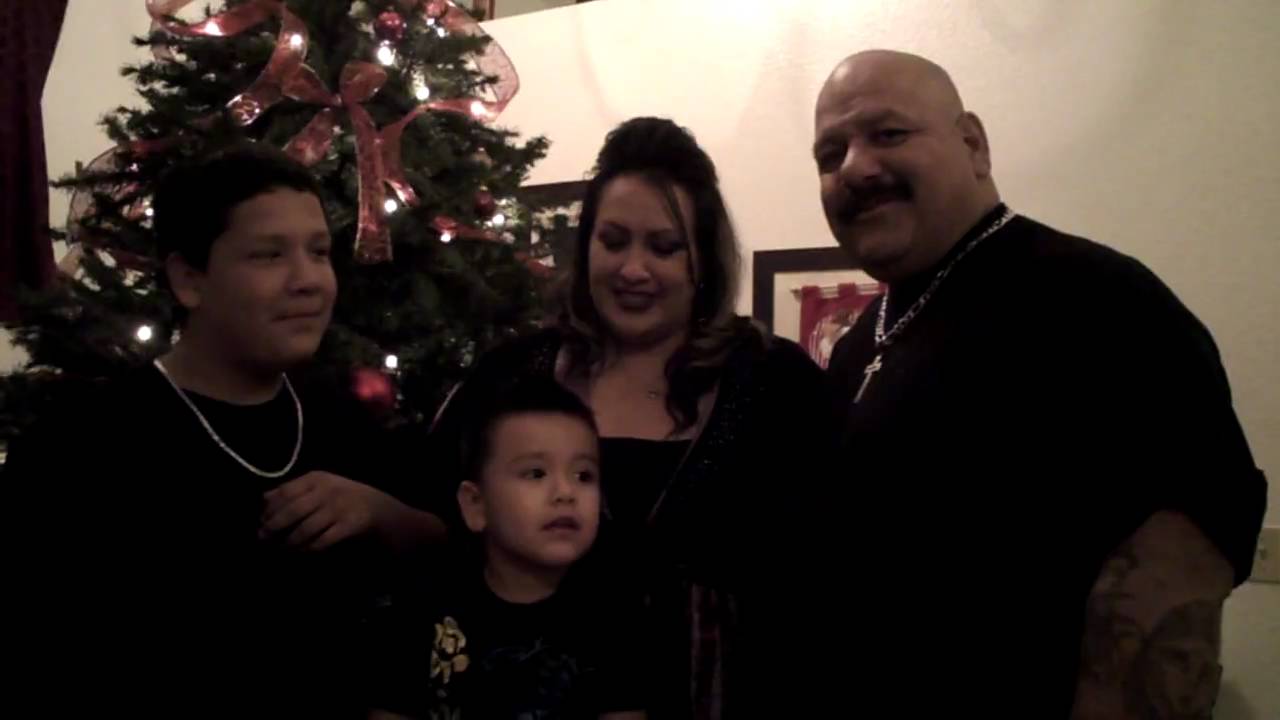 vigil family christmas09.AVI - YouTube