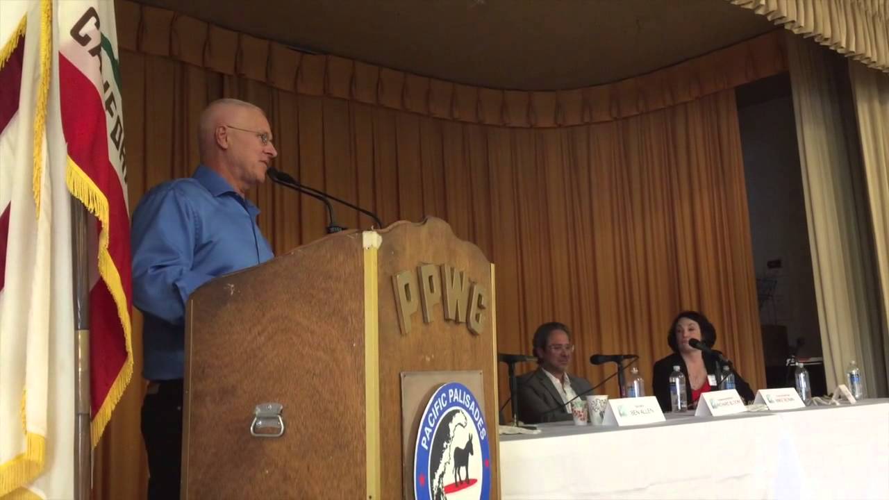 Councilmember Mike Bonin speaks to Palisadians - YouTube