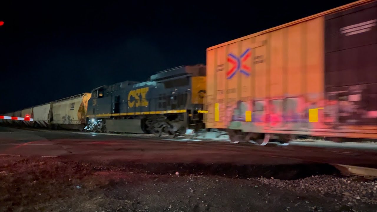 CSX 3222 Leads Long Triple Header CSX M410-01 NB Manifest With Mid DPU ...