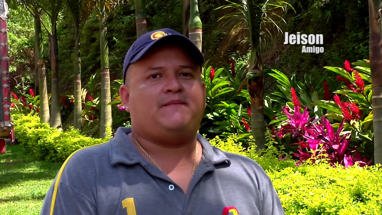 Historia de Jairo Antonio socio Mil BanCO2 Cornare - YouTube