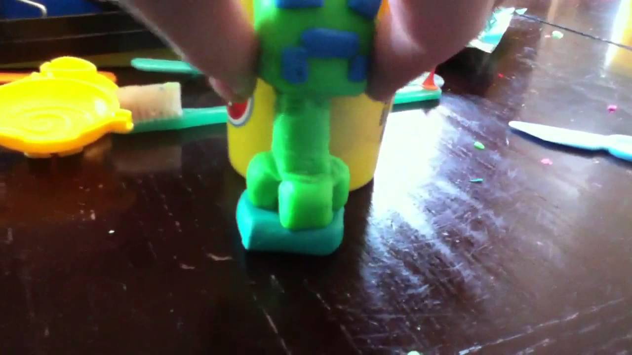 Minecraft creaper made of playdough - YouTube