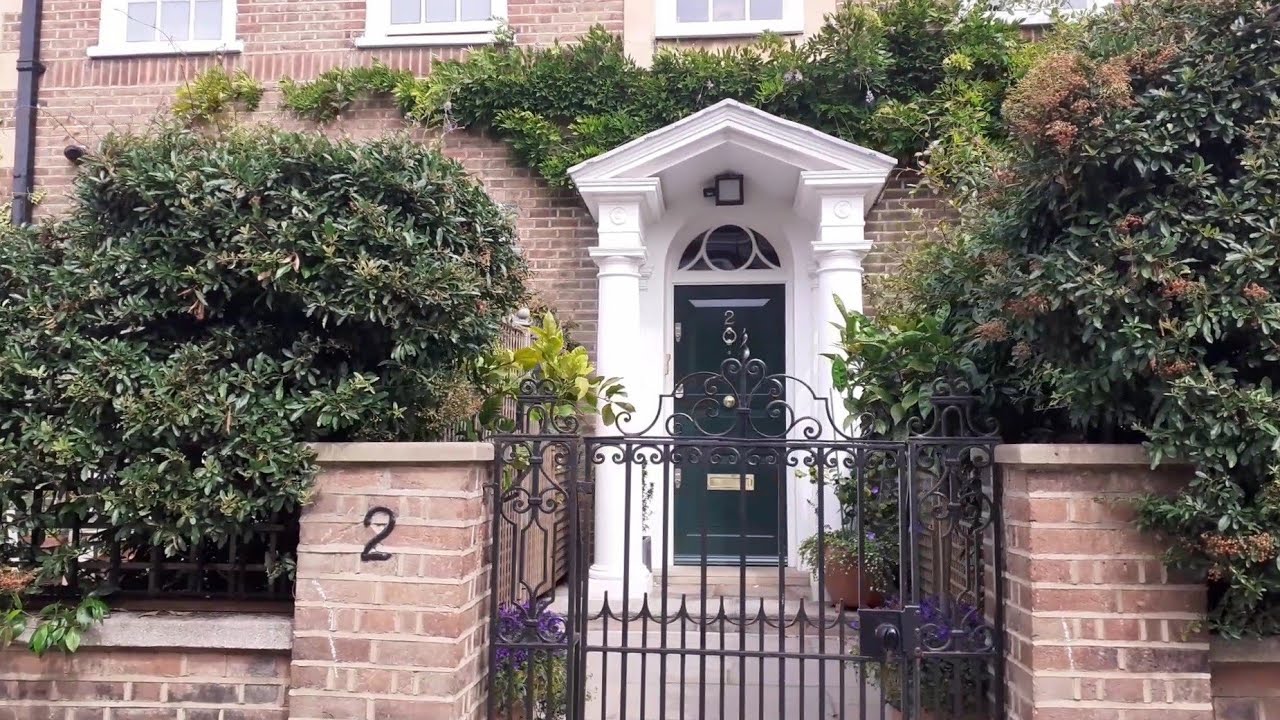 Burnsall Street Beautiful Chelsea Homes | London Architecture - YouTube