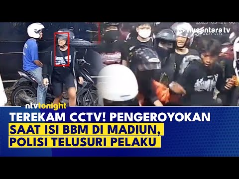 Detik-Detik Dua Orang Dikeroyok Pesilat Saat Isi BBM di Madiun, Terekam CCTV | NTV TONIGHT
