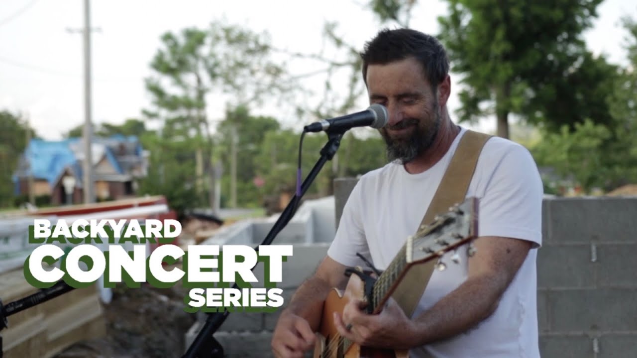 Eric Peters (Backyard Concert) - YouTube
