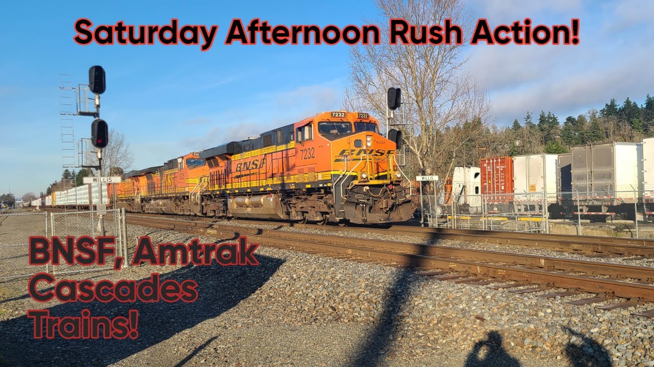 Saturday Afternoon Rush Action | Railfanning Kent, WA - YouTube