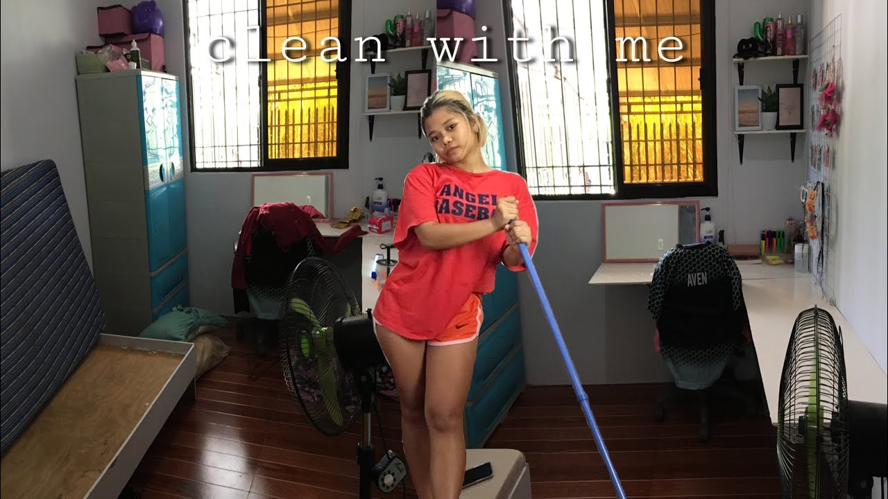 VLOG • How I clean my room - YouTube
