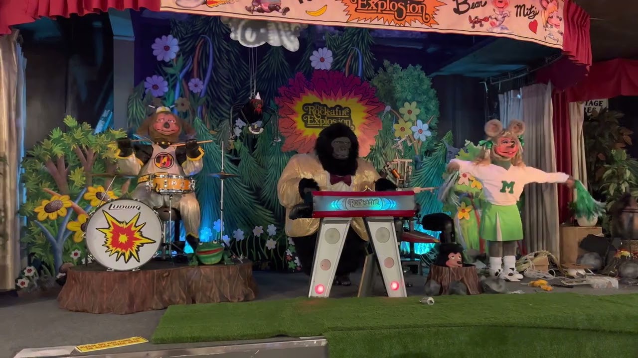 Reupload in 4K. Billy Bob’s Wonderland, Rockafire Explosion Magic ...