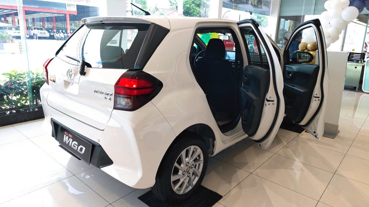 2024 Toyota Wigo Hatchback 1.0 L, 3-cylinder gasoline, Headlights LED ...