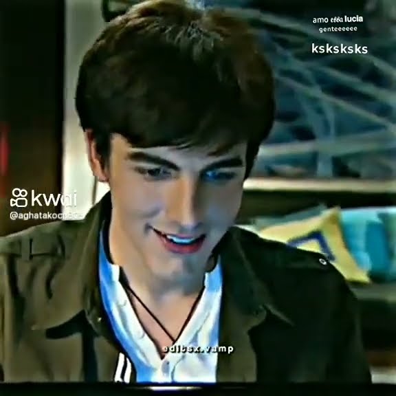 Lucia sendo a melhor personagem ksks - YouTube