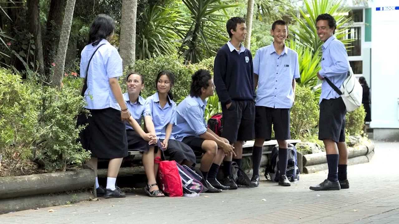 Visit Edgewater College - YouTube