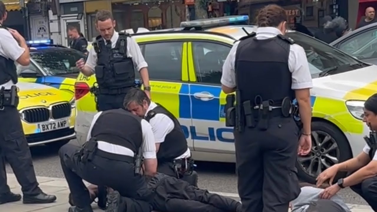 Southall King Street police 👮‍♂️ # m#uk #vlog - YouTube