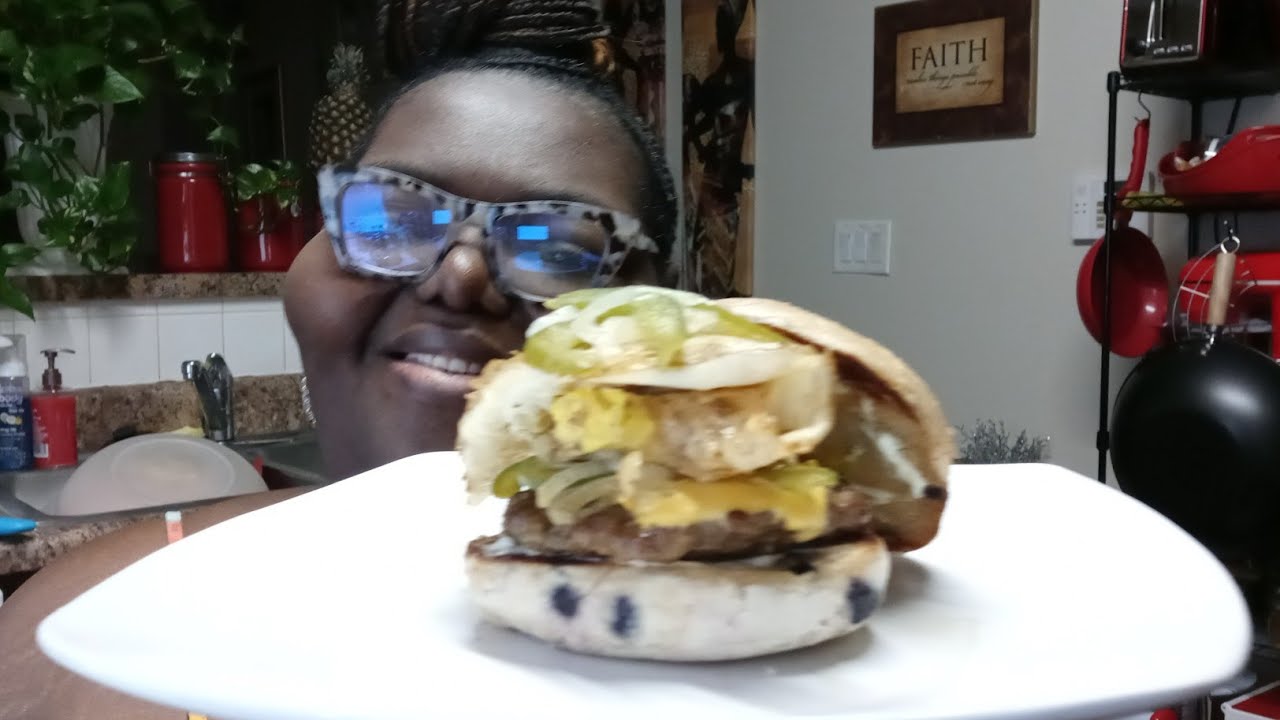 Delicious loaded bagel - YouTube