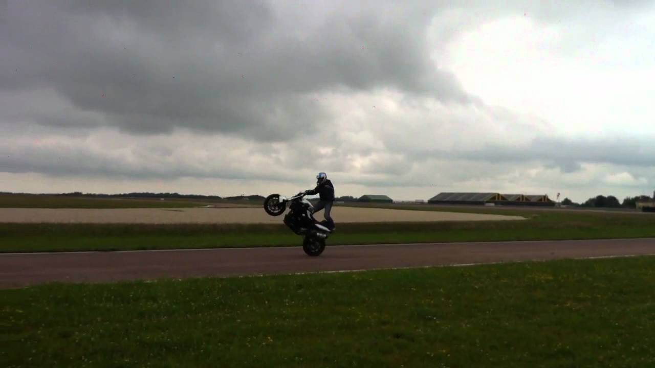 Stunt Big Jim (Jimmy Quetel) - YouTube