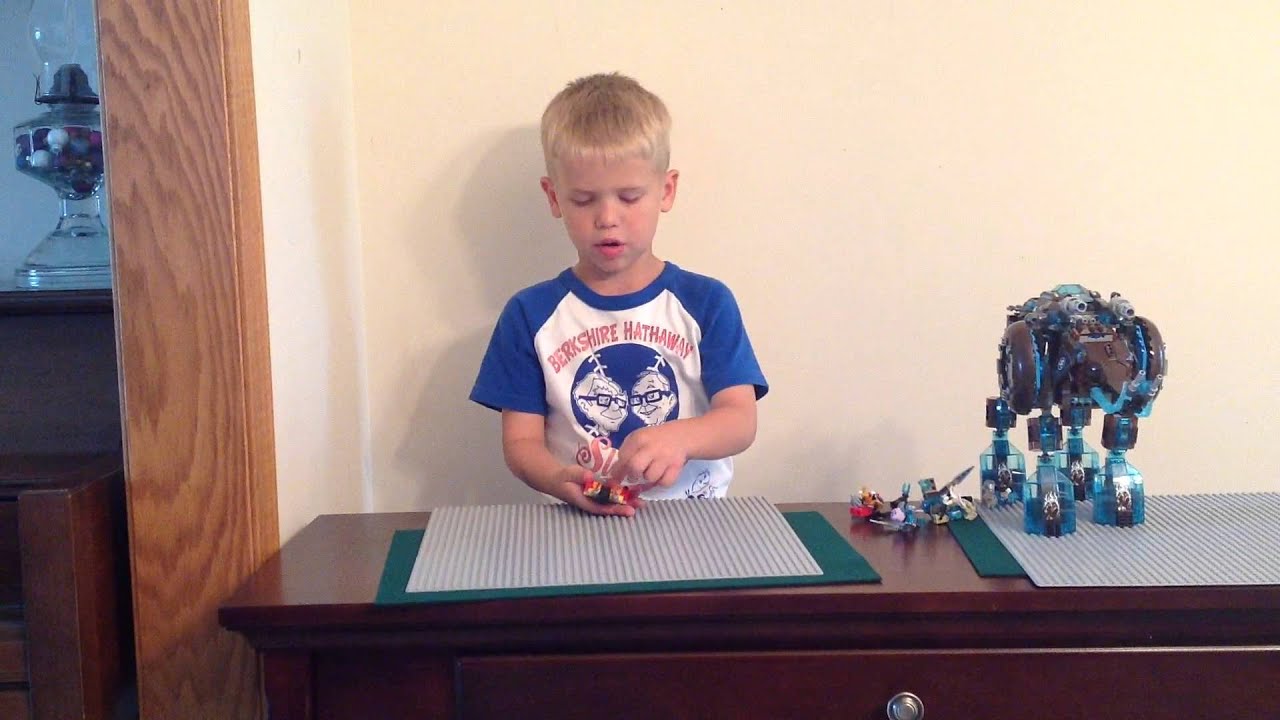 Legos with Carson - YouTube