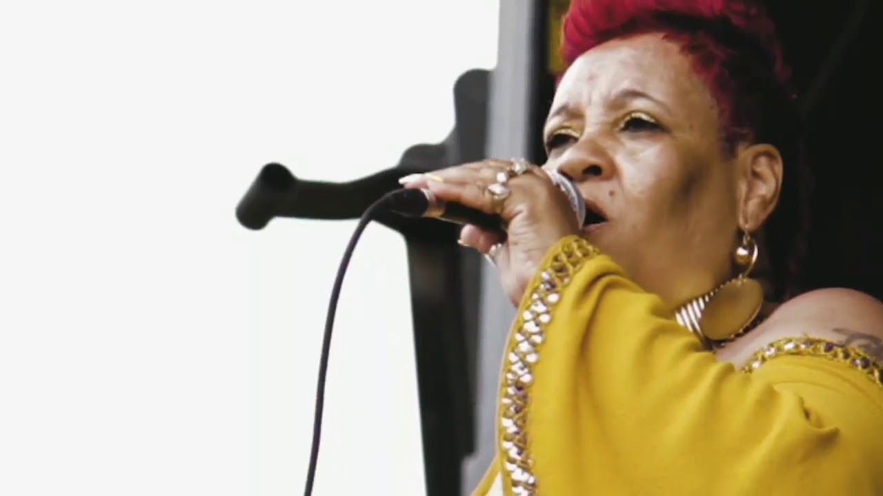 DENISE DAVIS AND THE MOTOR CITY SENSATIONS AT RIVERDAYS - YouTube