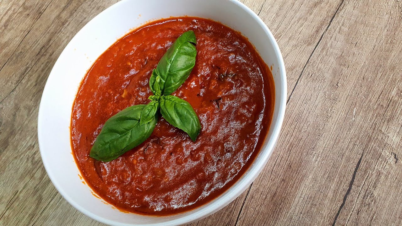 Zelfgemaakte pizzasaus met makkelijke en simpele ingrediënten - YouTube