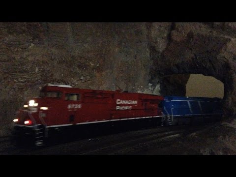 CP 8726 and CEFX 1021 Operating in the Dark @SAMRC - YouTube