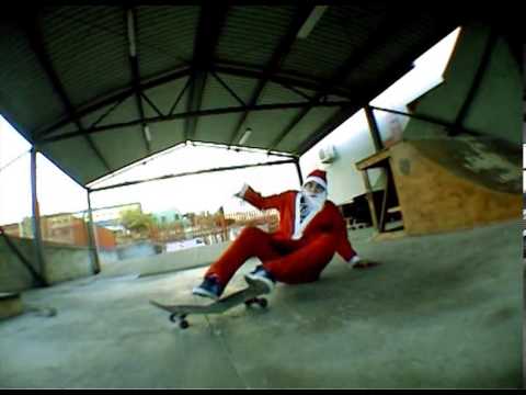 "Grinding Santa Skateboard Contest" - YouTube