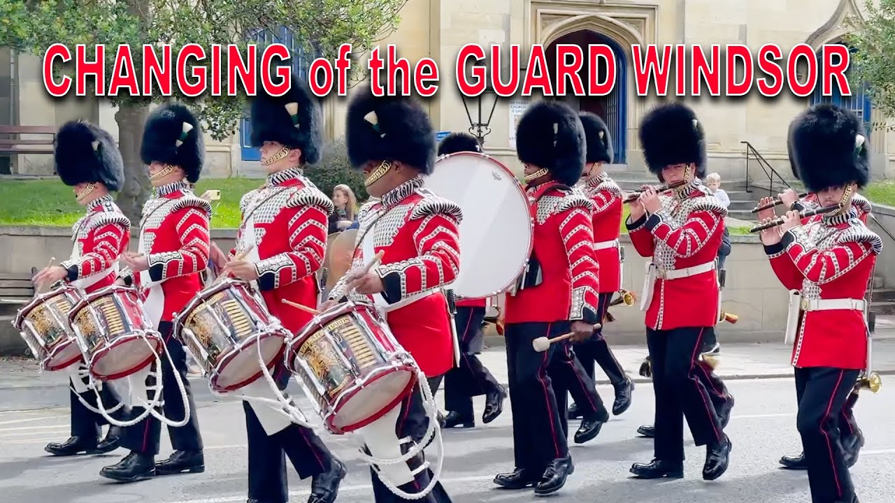 WINDSOR CASTLE GUARD 1st Bn. Welsh Guard Corps of Drums with 1st ...