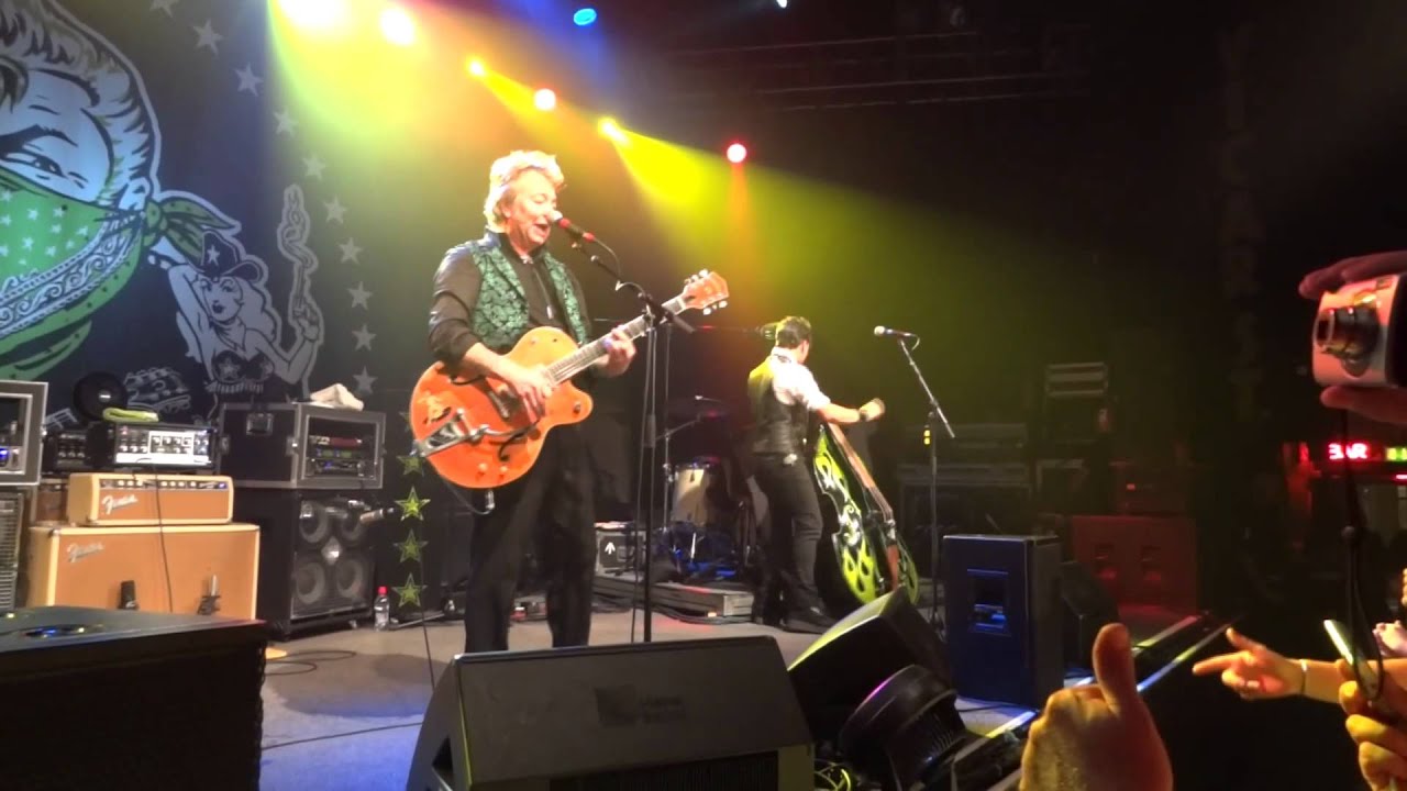 Stray Cats Strut (Live) - Brian Setzer Rockabilly Riot Tour 2011 ...