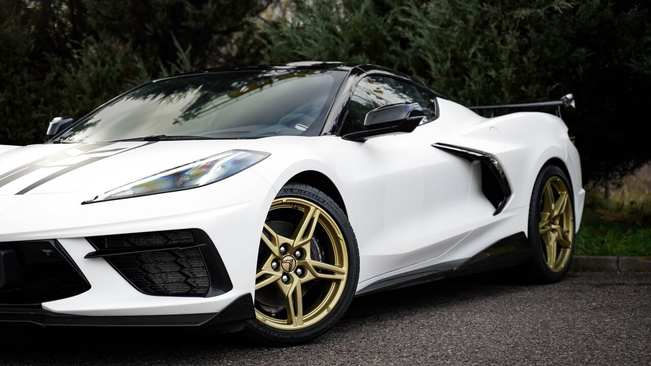 Chevrolet Corvette C8 Stingray 3LT Z51 - YouTube