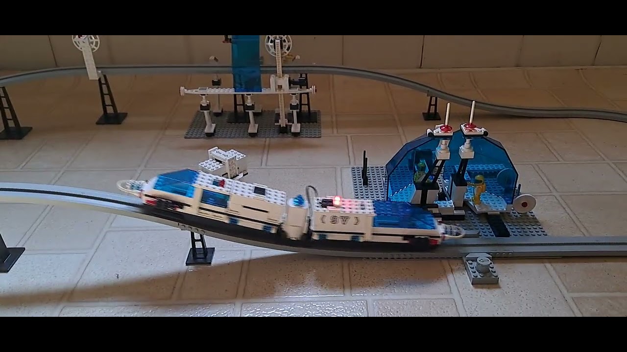 Lego set 6990 Futuron Monorail Transport System - YouTube