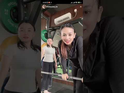vivieockta bokong semok gym live