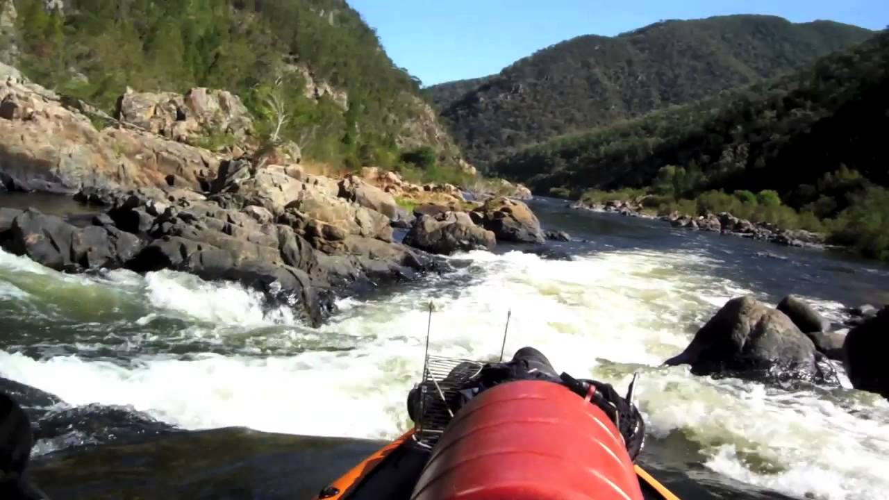 SNOWY RIVER KAYAKING, Mackillops Bridge to Buchan river - YouTube