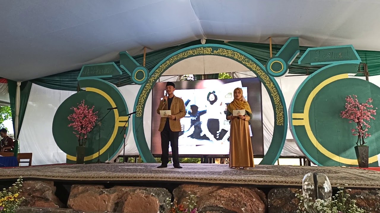 15 Februari 2020 - YouTube