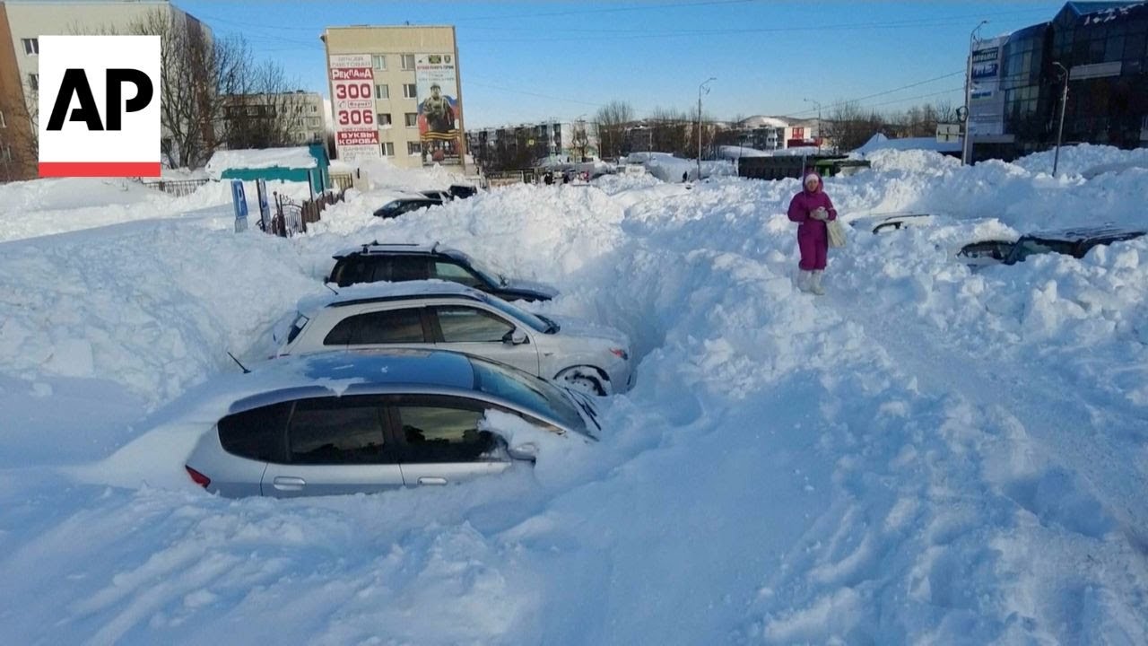 Russia's far-east hit by record snowfall dubbed 'snow apocalypse' - YouTube