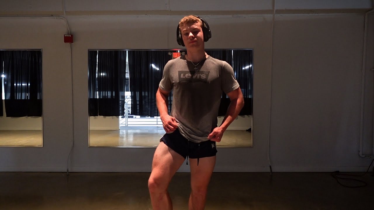 Winter Bulk Day 44 - Legs - YouTube