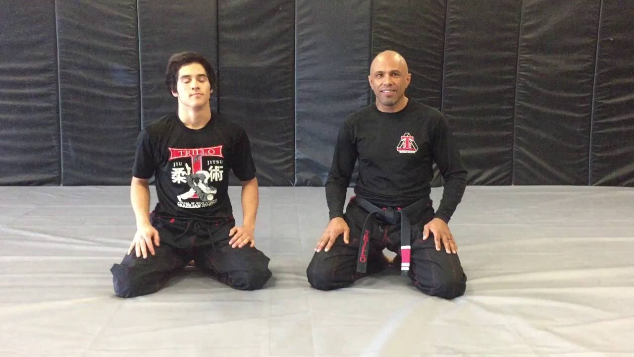 Headlock Punch Defense - YouTube