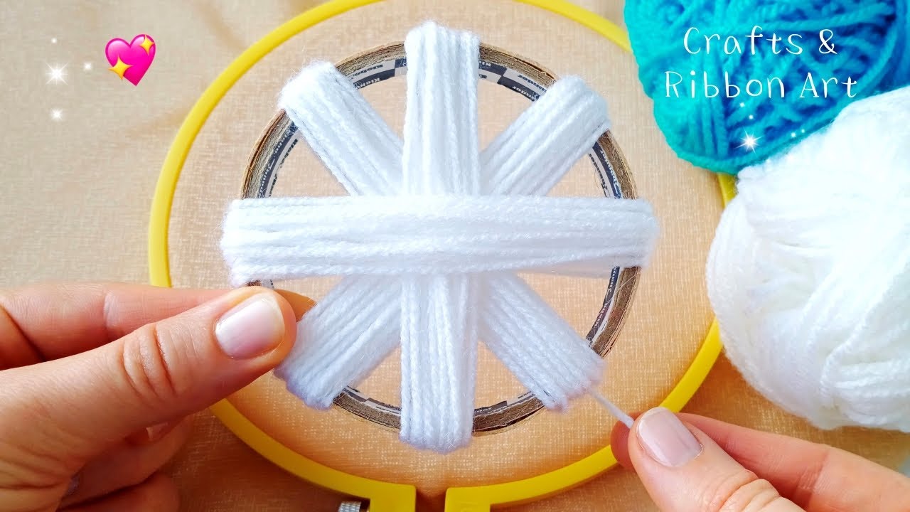 It's so Beautiful !! Superb Snowflake Flower Making Idea with Wool ...