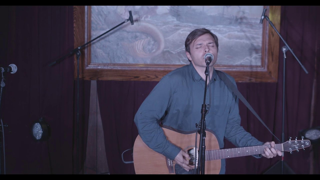Alexander Espinosa live at The Redwood Bar - YouTube