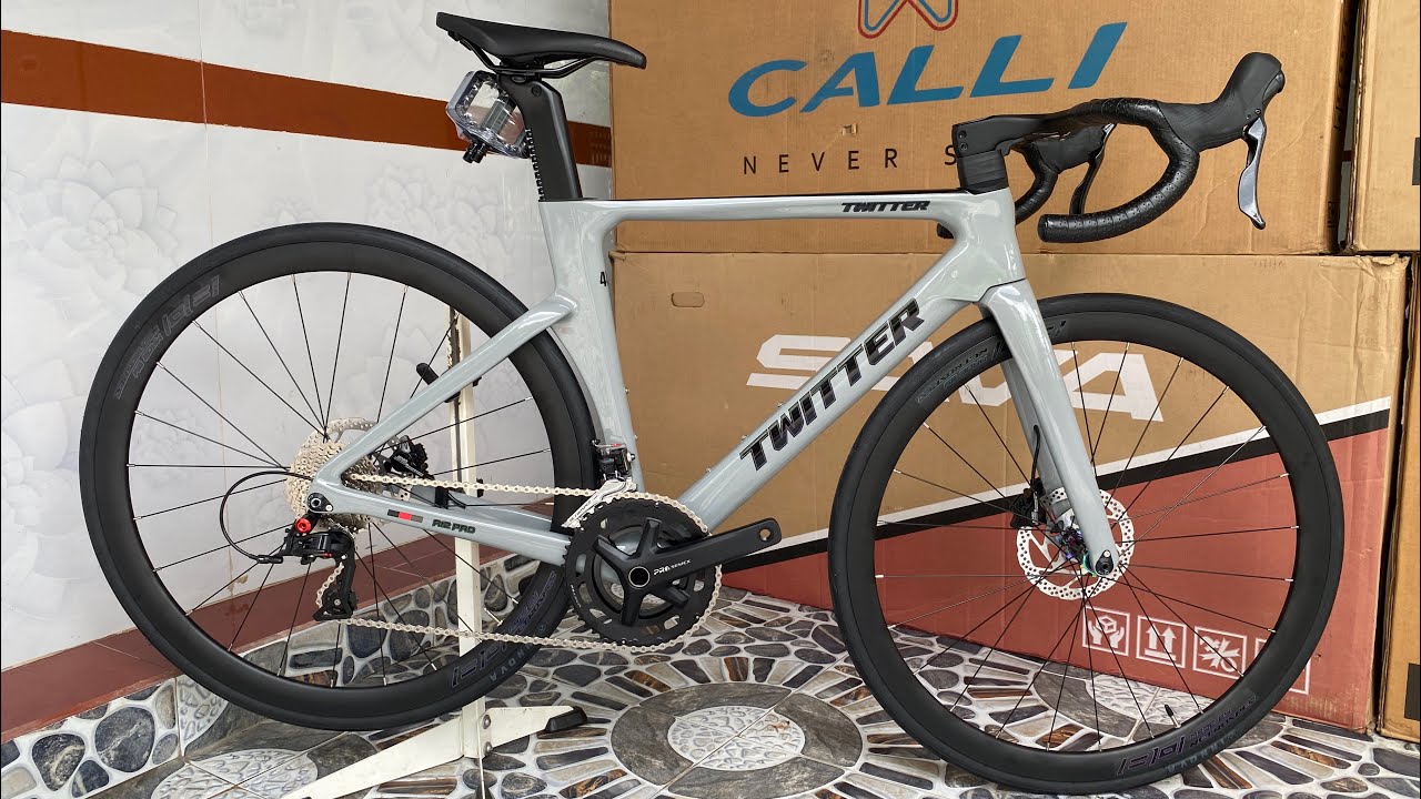 Twitter R12 Pro 2025 - 6 món cacbon | 0936042074 Xe đạp giá rẻ - YouTube