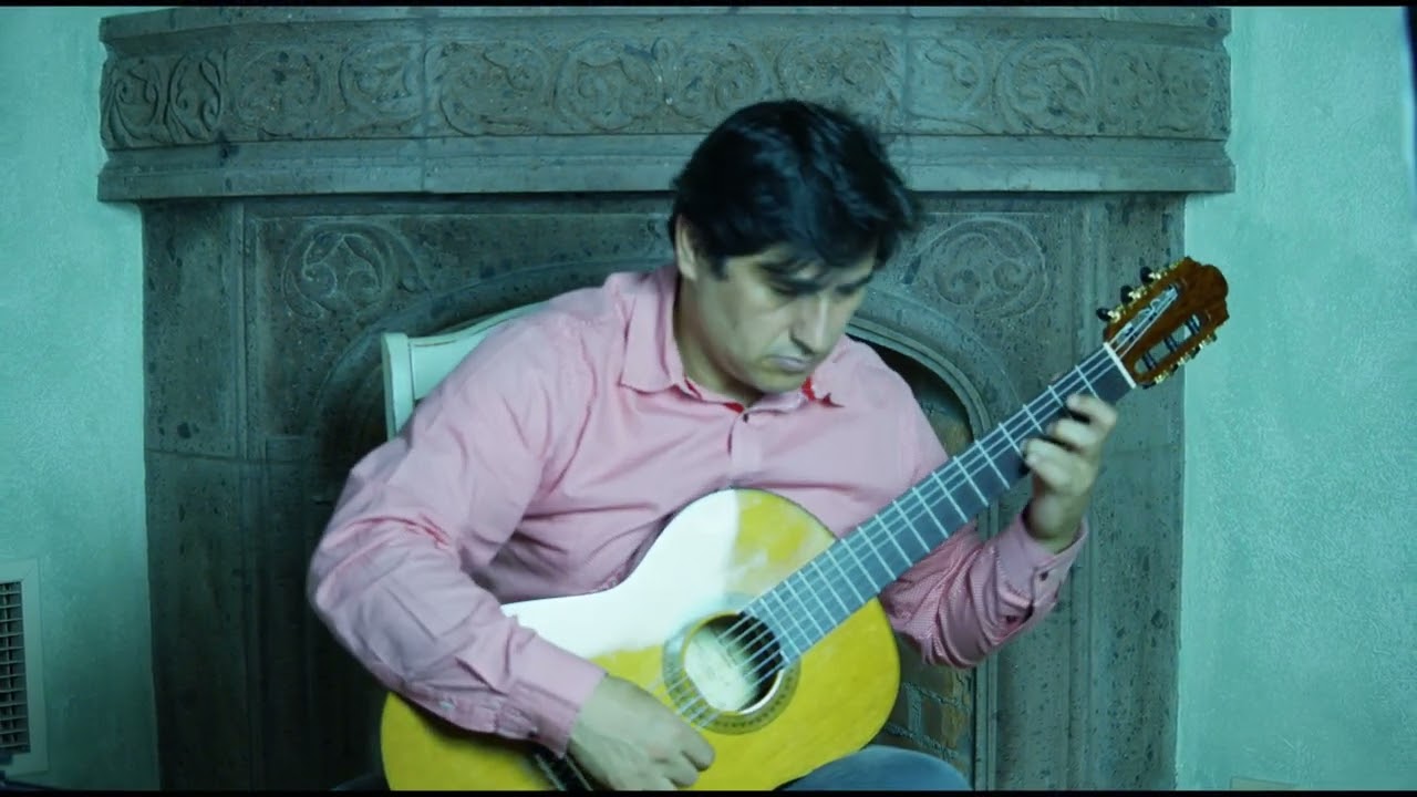 Triunfo de un Guerrero de Gilberto Molina - YouTube