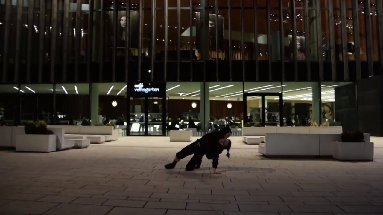 Pass by . Anna Jurek - YouTube