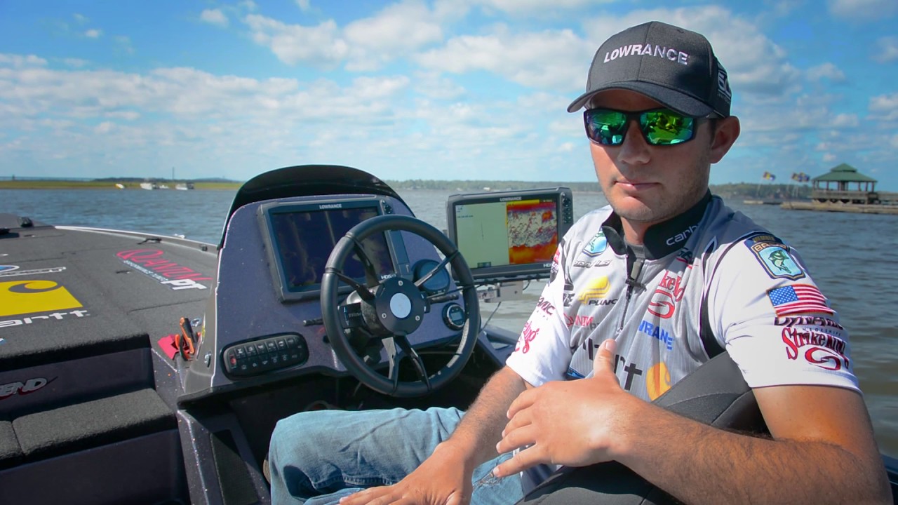 Setting up a Lowrance HDS® Unit at the Bow with Jordan Lee - YouTube